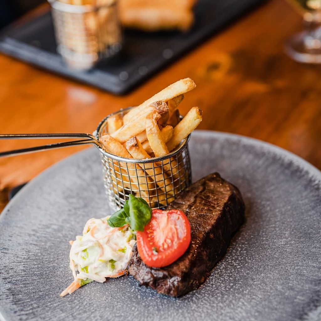 Hotel Guest Dining - Newbridge On Usk